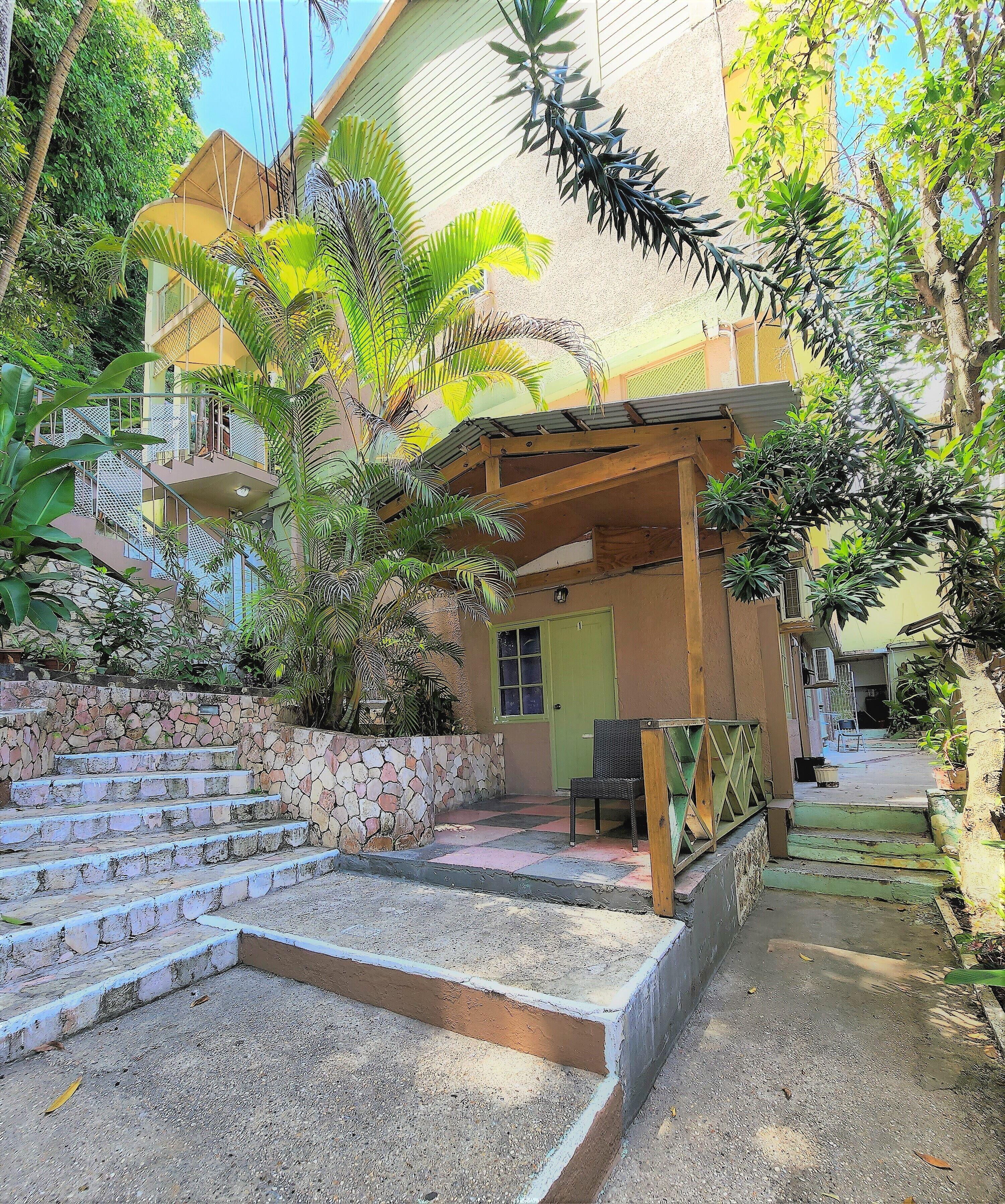 HOTEL CARIBIC HOUSE, MONTEGO BAY